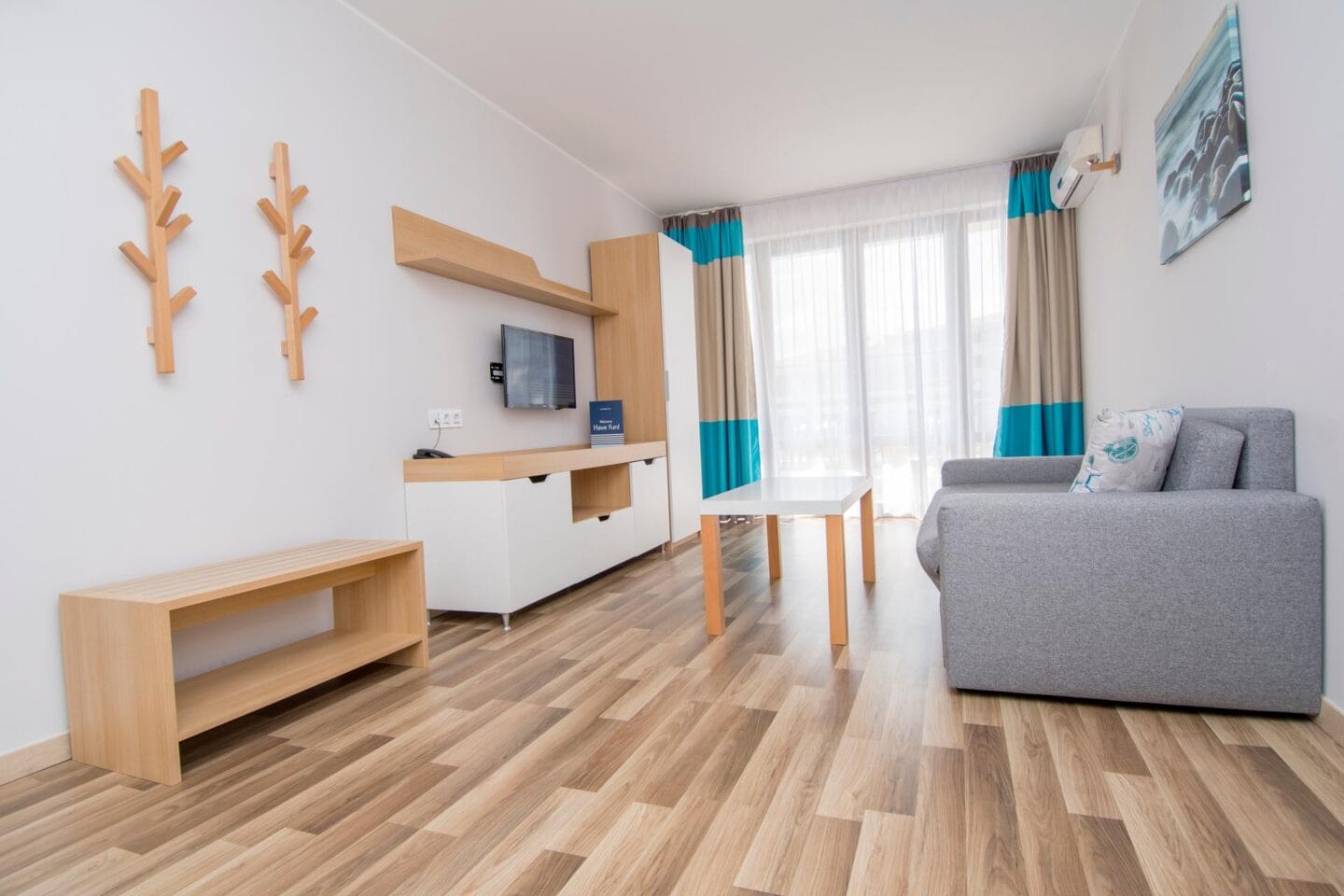 Best Family Room Hotel Stays: Top 10 Picks for Families